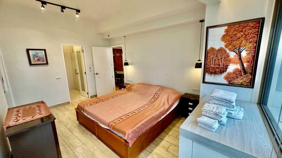 Beautiful 2BR with unobstructed view of the Manila Golf Course ...