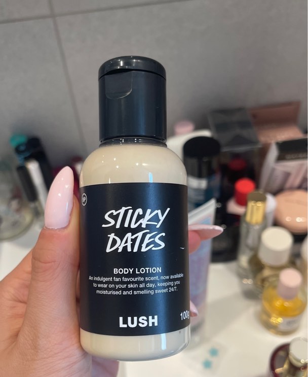 Lush Sticky Dates Body Lotion, 美容＆個人護理, 沐浴＆身體護理, 沐浴及身體護理 - 身體護理 - Carousell