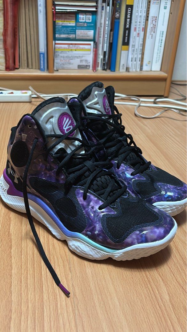 UA curry spawn flowtro, 他的時尚, 鞋類, 運動鞋、球鞋在旋轉拍賣