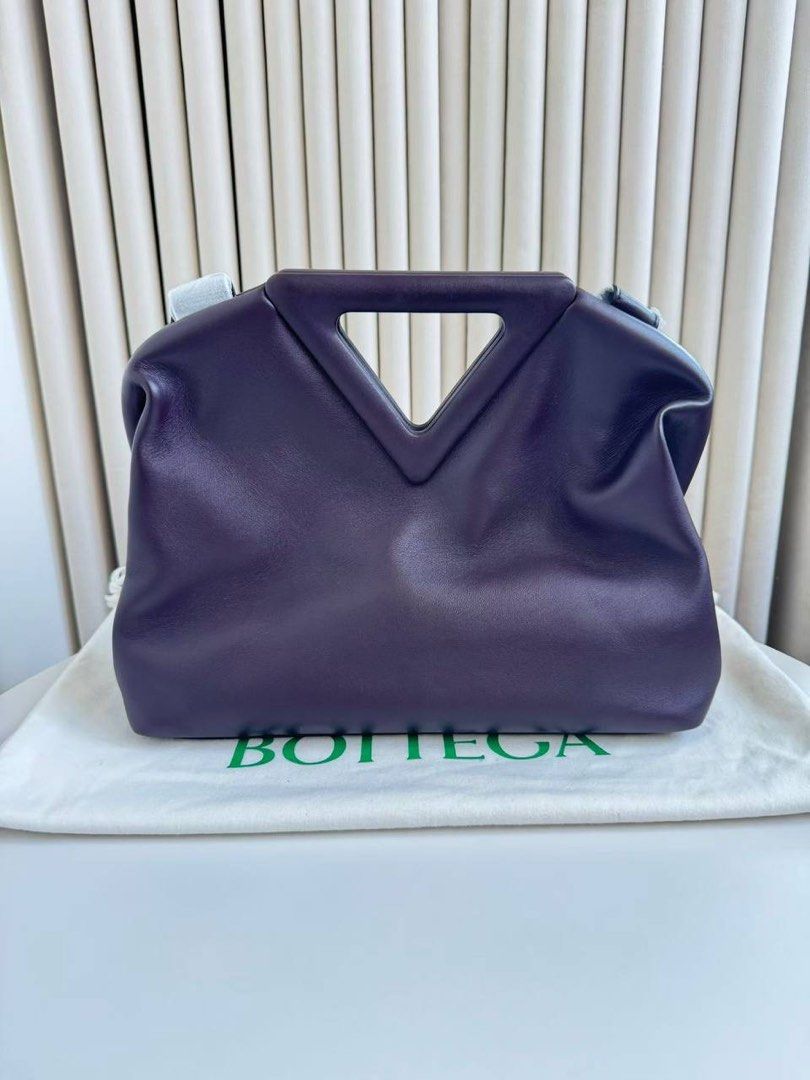 💯 Authentic Bv Triangle Point Bag, Luxury, Bags & Wallets on Carousell