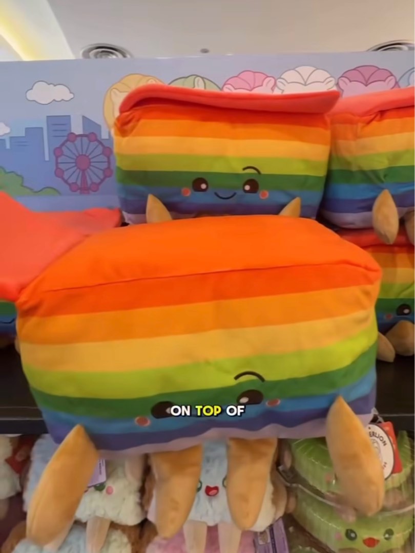 BNWT Brand New Mr Merlion Jumbo Big Rainbow Kueh Lapis, Hobbies & Toys ...
