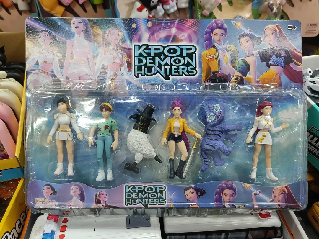 Kpop demon hunters toy set, Hobbies & Toys, Toys & Games on Carousell