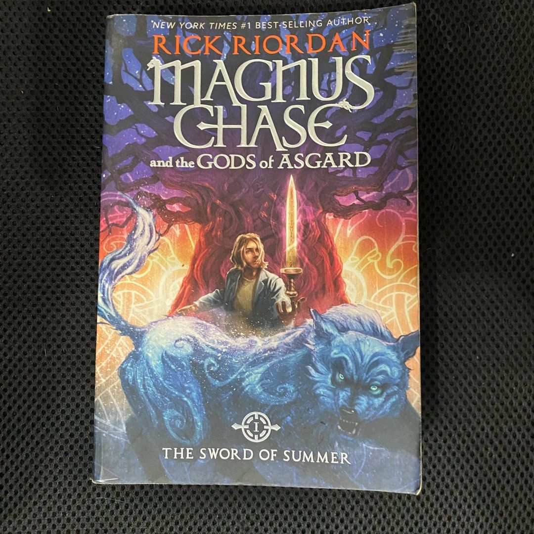 Magnus Chase #1 The Sword of Summer by Rick Riordan, Hobbies & Toys ...