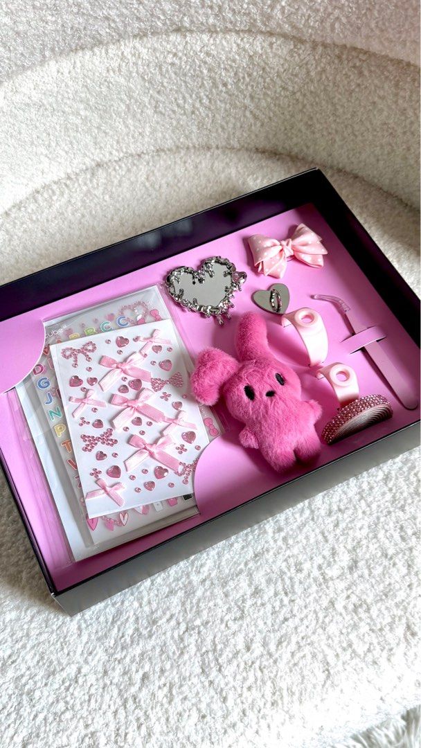 Medicube Glowster Pro Bedazzled Kit (Limited Edition), Beauty ...