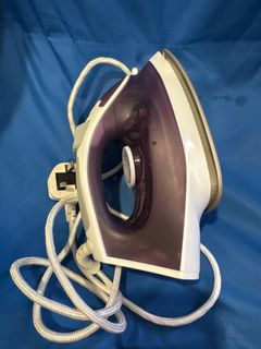 Panasonic NI-E510T Steam Iron, TV & Home Appliances, Irons & Steamers ...