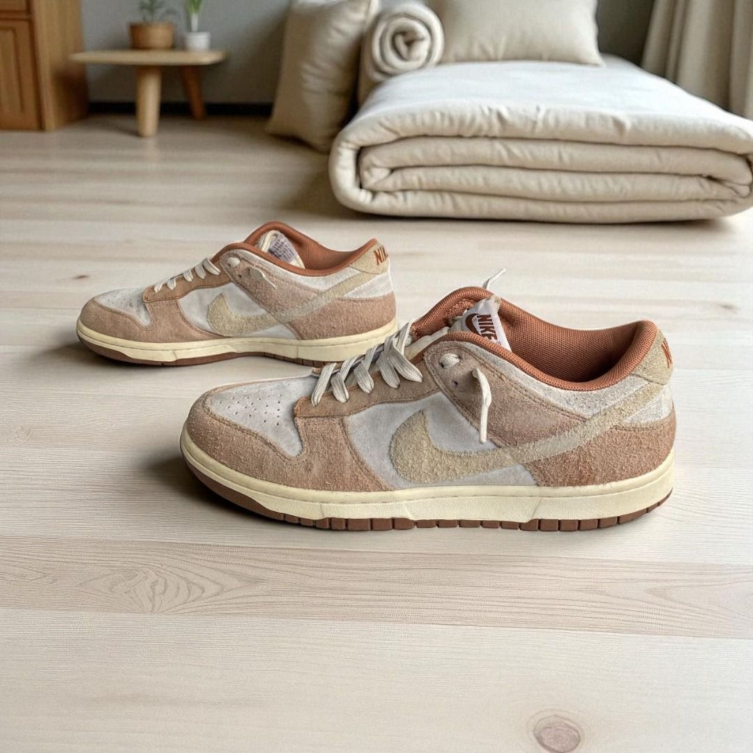 Preloved Nike Dunk Low Sneakers (original), Fesyen Pria, Sepatu ...