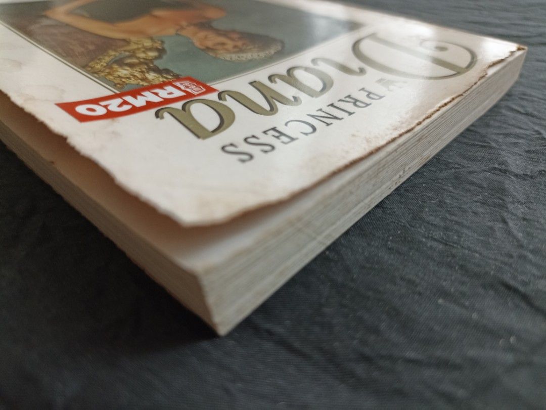 Princess Diana: Her Life Story 1961-1997 by Richard Buskin, RM20+RM10 ...