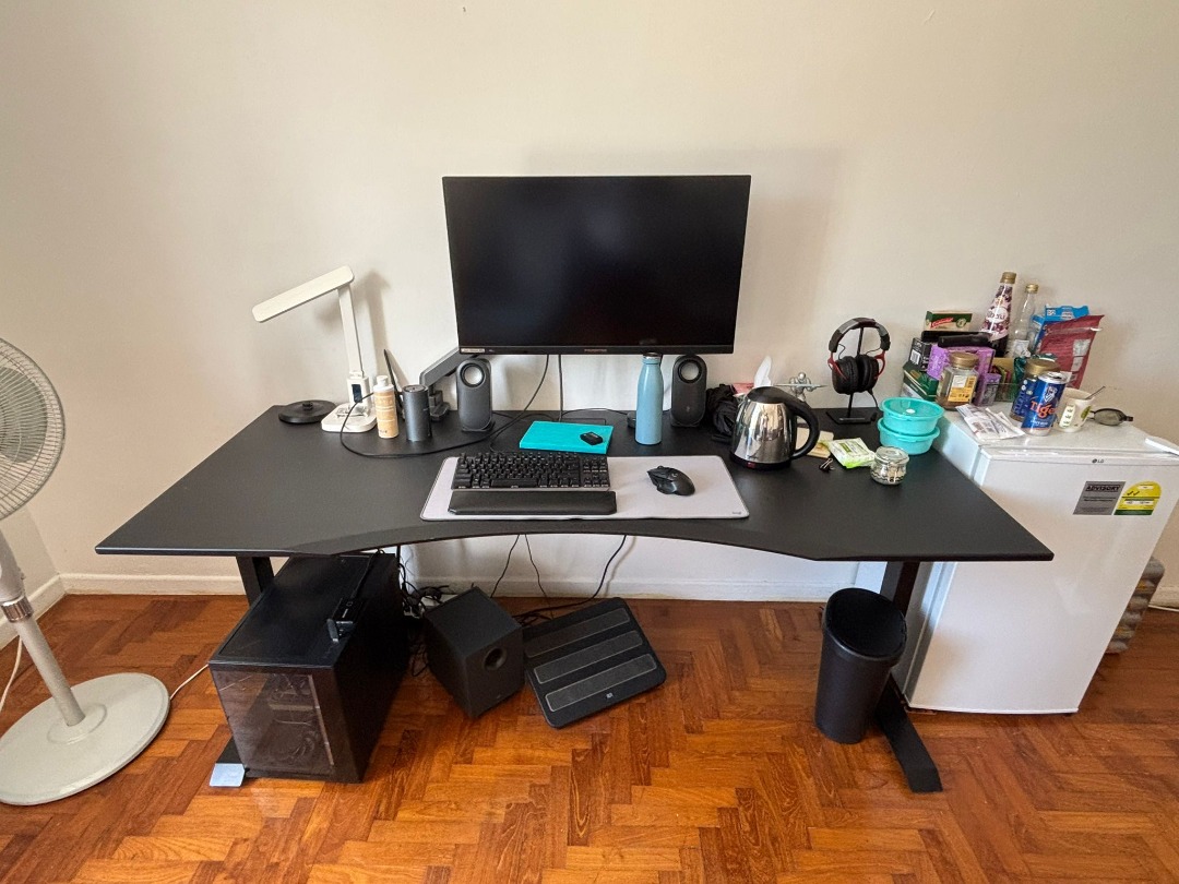 Omnidesk Classic Ergo Curve Desk, Furniture & Home Living, Furniture ...