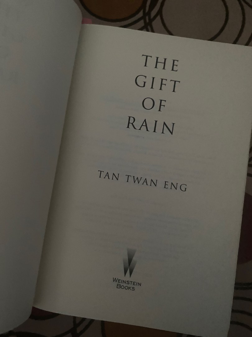 The Gift of Rain | Novel Bahasa Inggris, Buku & Alat Tulis, Buku ...