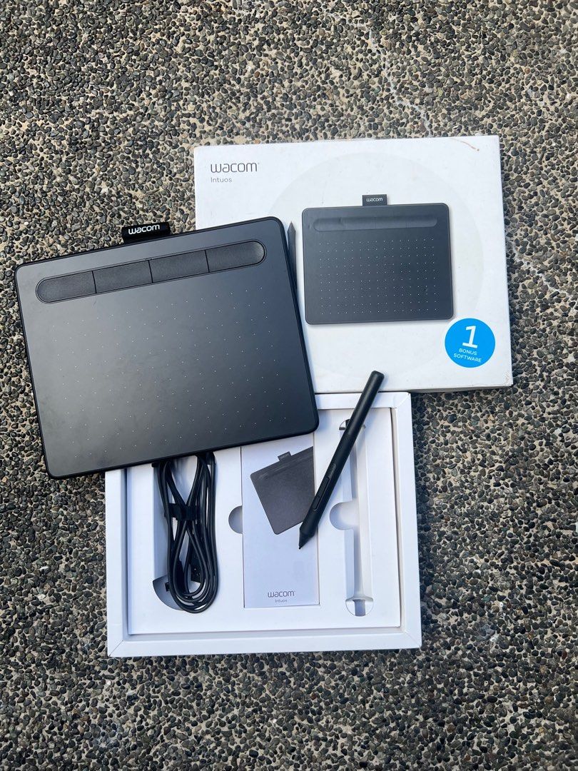 Wacom Intuos, Computers & Tech, Parts & Accessories, Other Accessories on Carousell