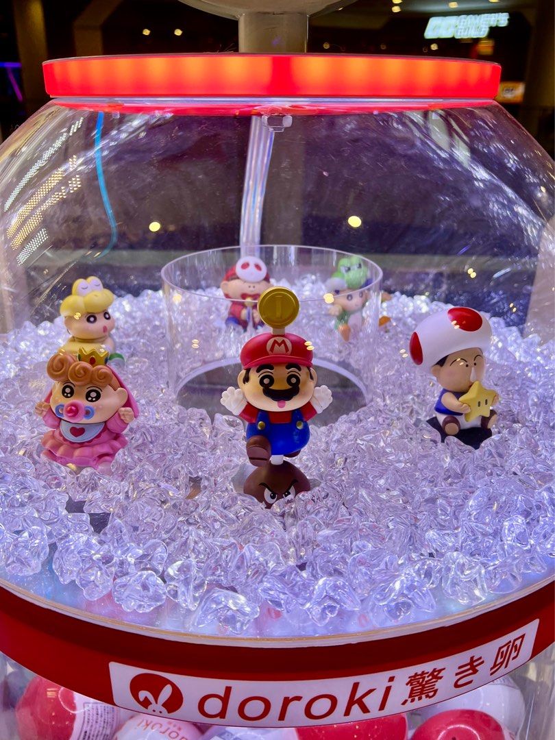 Doroki Gashapon Crayon Shin Chan (LBXX) x Mario Figures NOT LABUBU ...