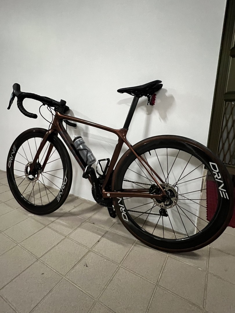 Giant Tcr adv2 with Elite Drive 50D wheelset, Sports Equipment ...