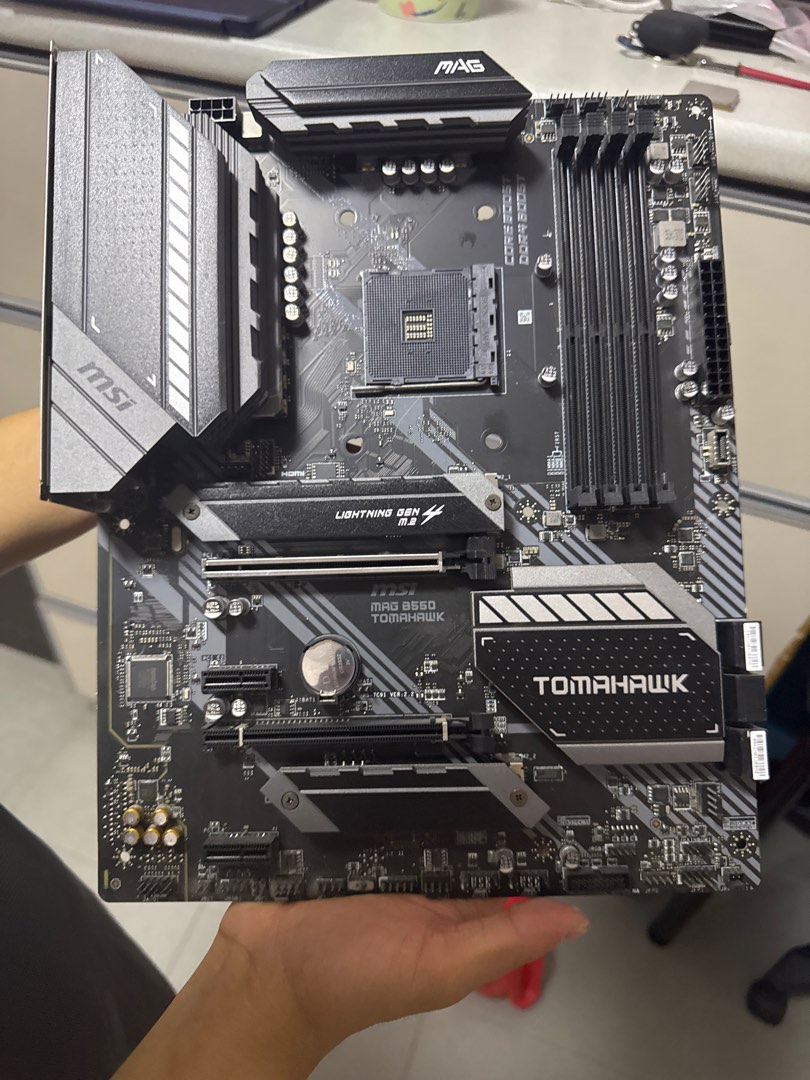 MSI MAG B550 TOMAHAWK Motherboard, Computers & Tech, Parts ...