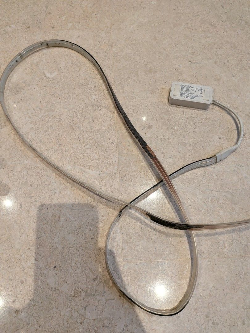 Philips RGB LED Strip Light 71904A (2m base), TV & Home Appliances, TV ...