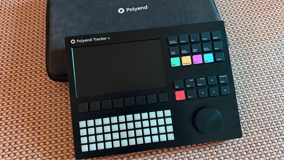 Polyend Tracker Plus 音樂工作製作站 合成器 Groove Box 編曲機 採樣機, 興趣及遊戲, 音樂、樂器 & 配件 ...