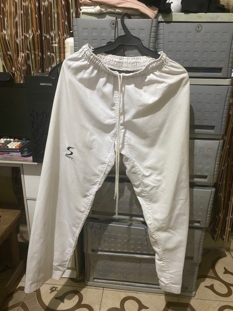 TAEKWONDO TRAINING UNIFORM DOBOK, Women's Fashion, Activewear on Carousell