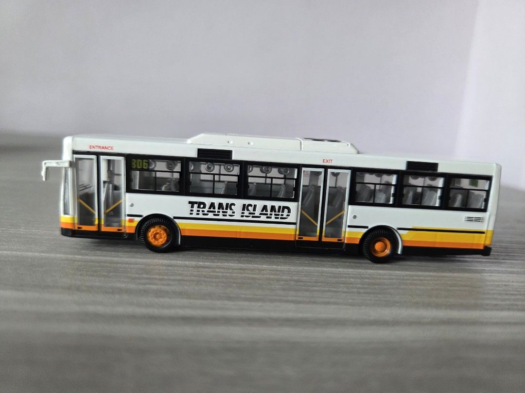 1:110 Trans Island MB0405 Singapore bus (Service 806), Hobbies & Toys ...
