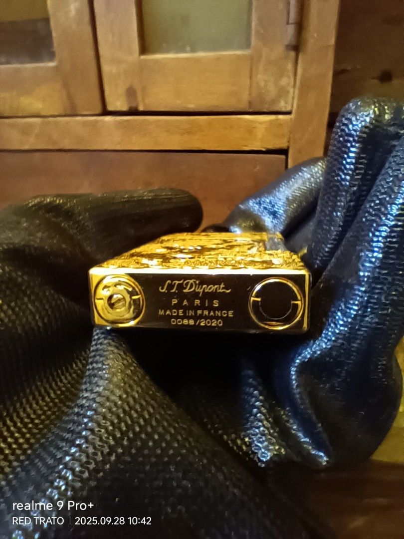 💯 ST Dupont ligne 2 Gold lighter with dragon and phoenix design ...