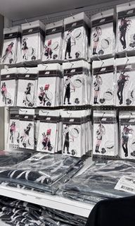 Alien stage signed polaroid stamp rally benefit aniplus cafe, Hobbies ...