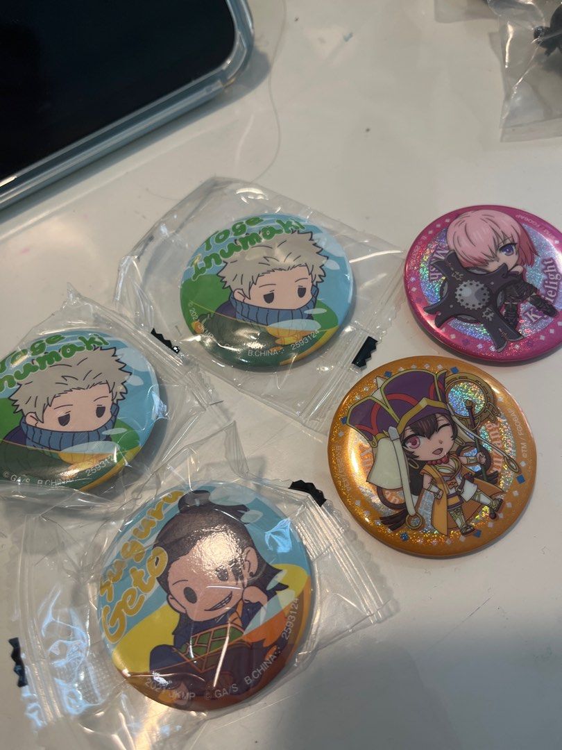 Anime Button Badges - Jujutsu Kaisen & Fate, Hobbies & Toys ...