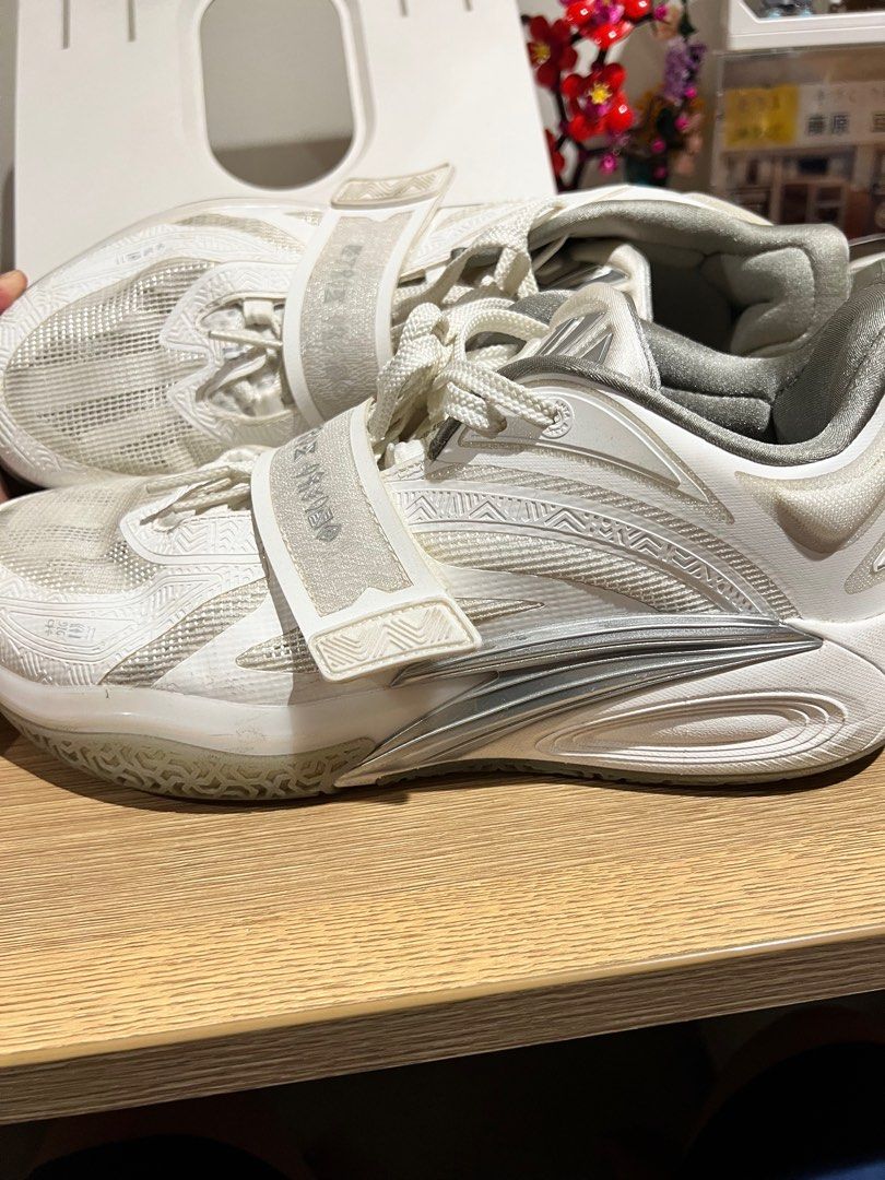 Anta Kai 1 Signature shoe of famous player KYRIE IRVING no.11, Men's ...