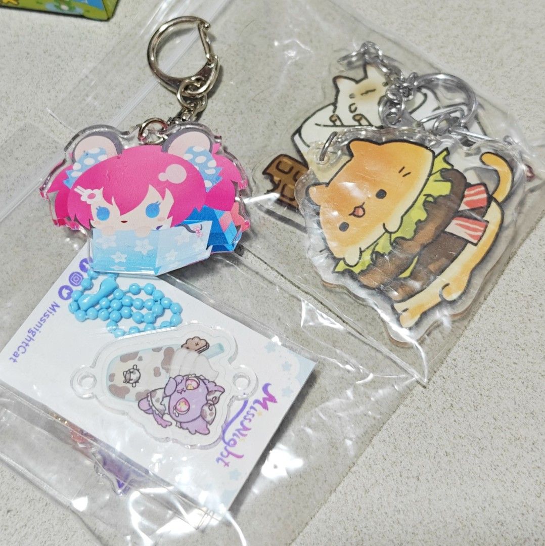 Artist alley/Animal Keychain Lot, Hobbies & Toys, Art & Prints on Carousell