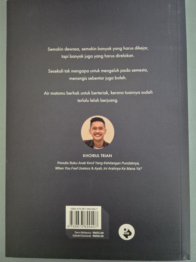 Dari Aku Yang Hampir Menyerah by Khoirul Trian, Hobbies & Toys, Books & Magazines, Storybooks on ...