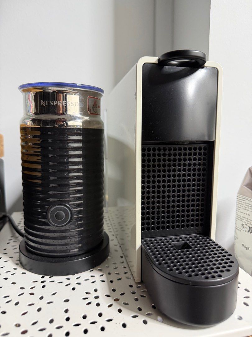 Nespresso Essenza Mini Coffee Machine with Aeroccino Milk Frother, TV ...