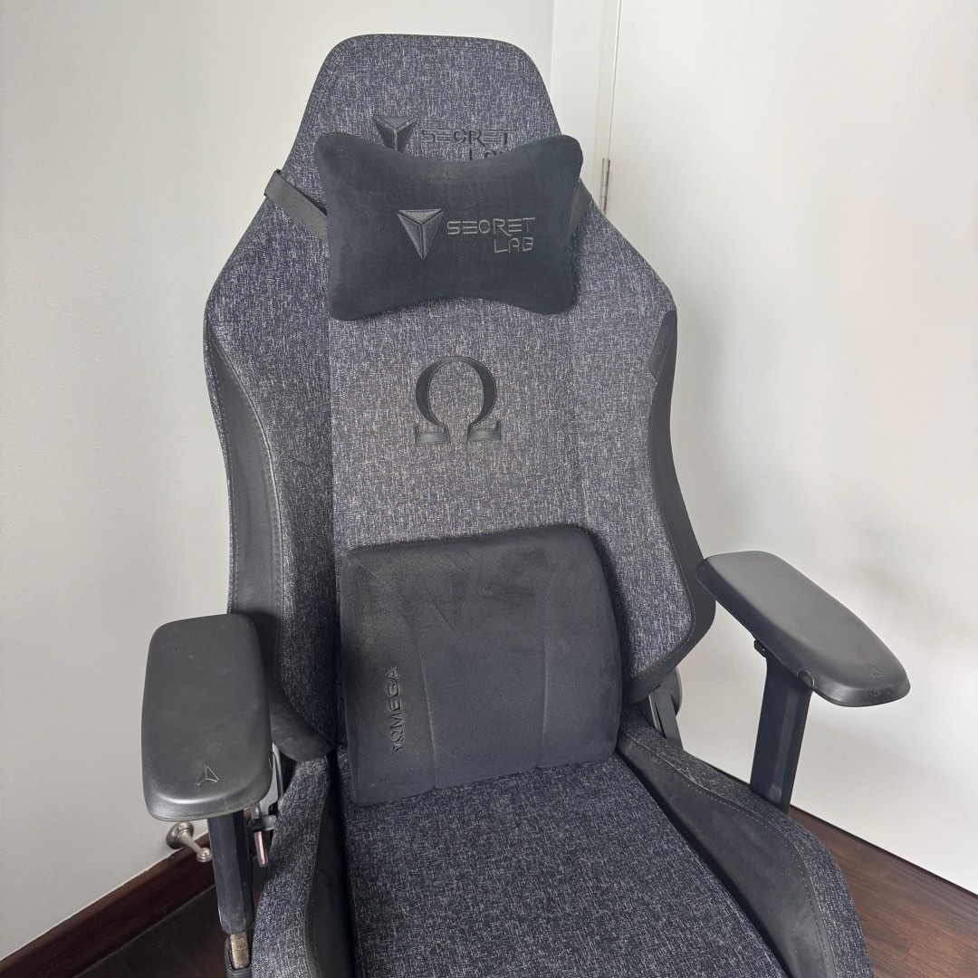 Secretlab Omega (Black Softweave), Furniture & Home Living, Furniture ...