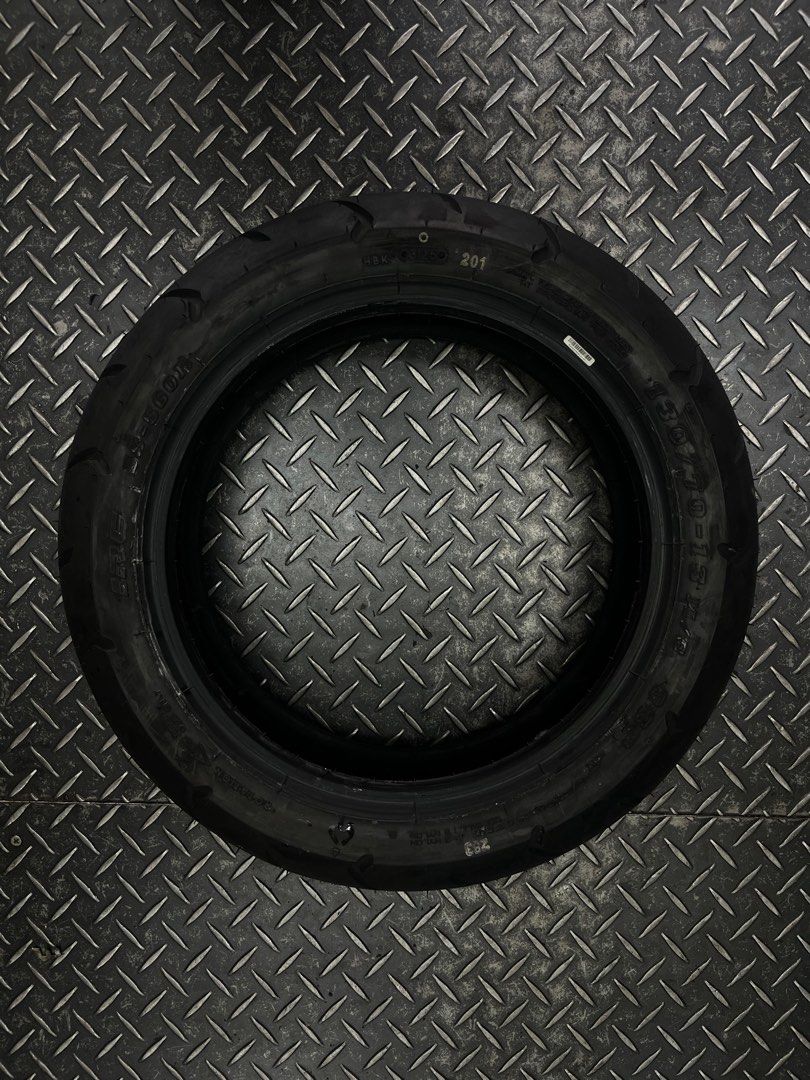 Yamaha Nmax v3 , tayar original kilang, Sports Equipment, Bicycles ...