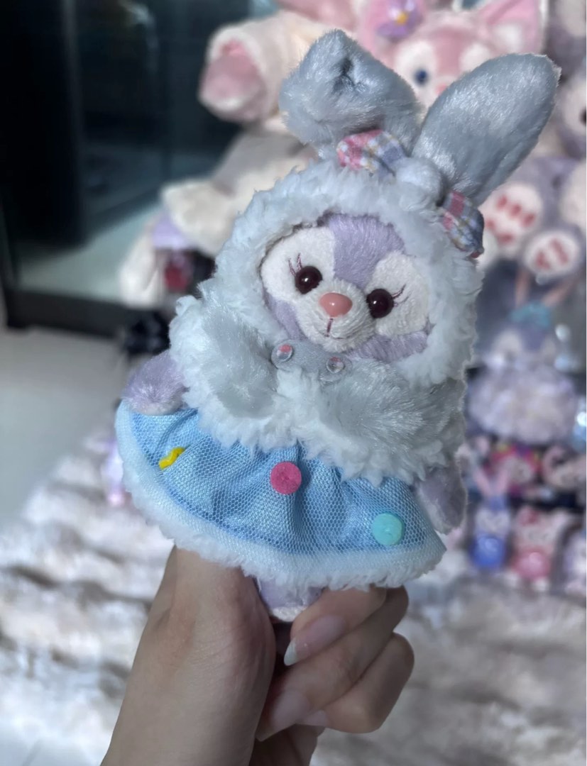 2019 Tokyo Disney winter Stella Lou keychain plush, Hobbies & Toys ...