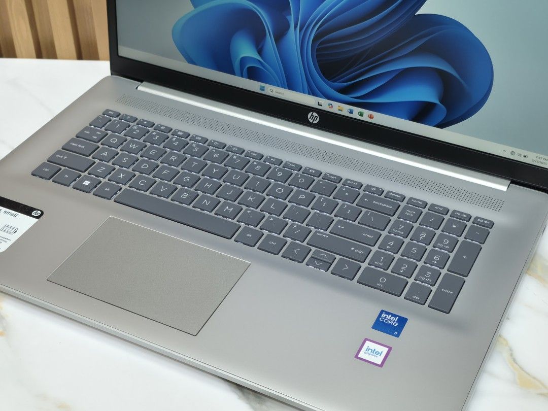 HP Laptop 17-cn4033cl Ultra 5 120U 16GB RAM 512GB SSD 17.3 INCH IPS ...