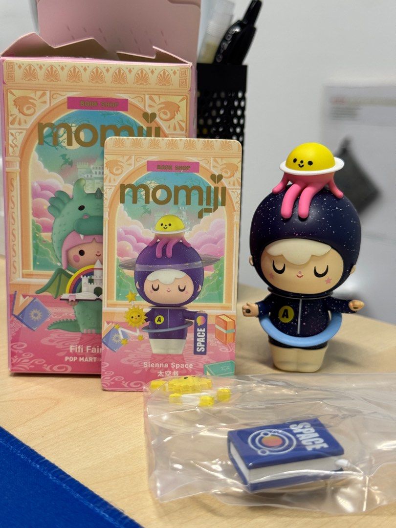 POP MART Momiji Fifi Fairytale Blind Box Sienna Space and Clara Comic ...