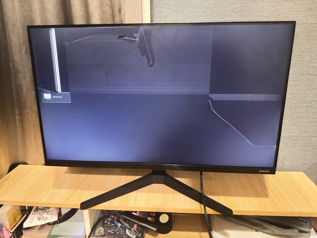 Samsung Monitor Screen cracked, Computers & Tech, Desktops on Carousell