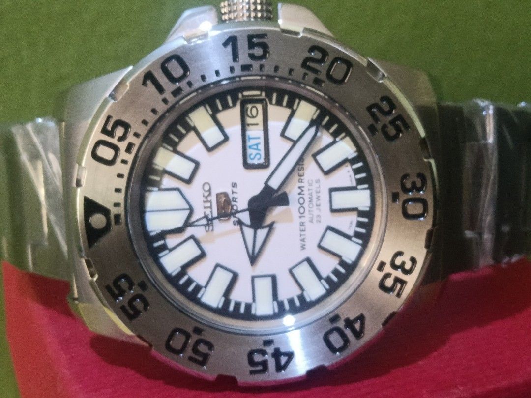 Seiko 5 Sports Monster Automatic Watch Japan, Men's Fashion, Watches ...