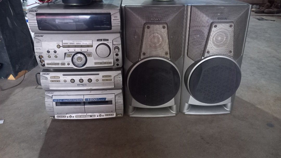 Sony mhc v5500 fungsi aux aja yang lain off, Elektronik, Audio di Carousell