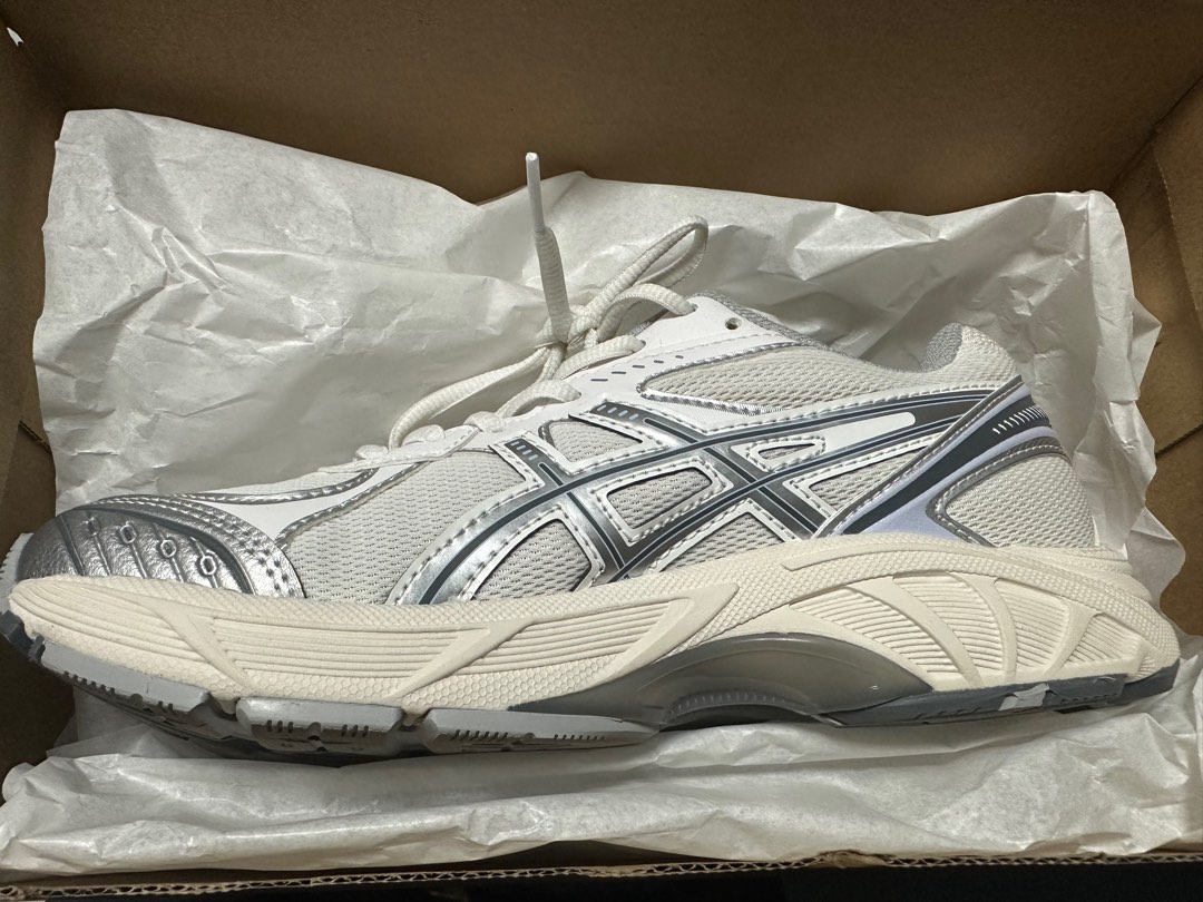 Asics GT-2160 White Silver Sneakers UK5, Women's Fashion, Footwear ...
