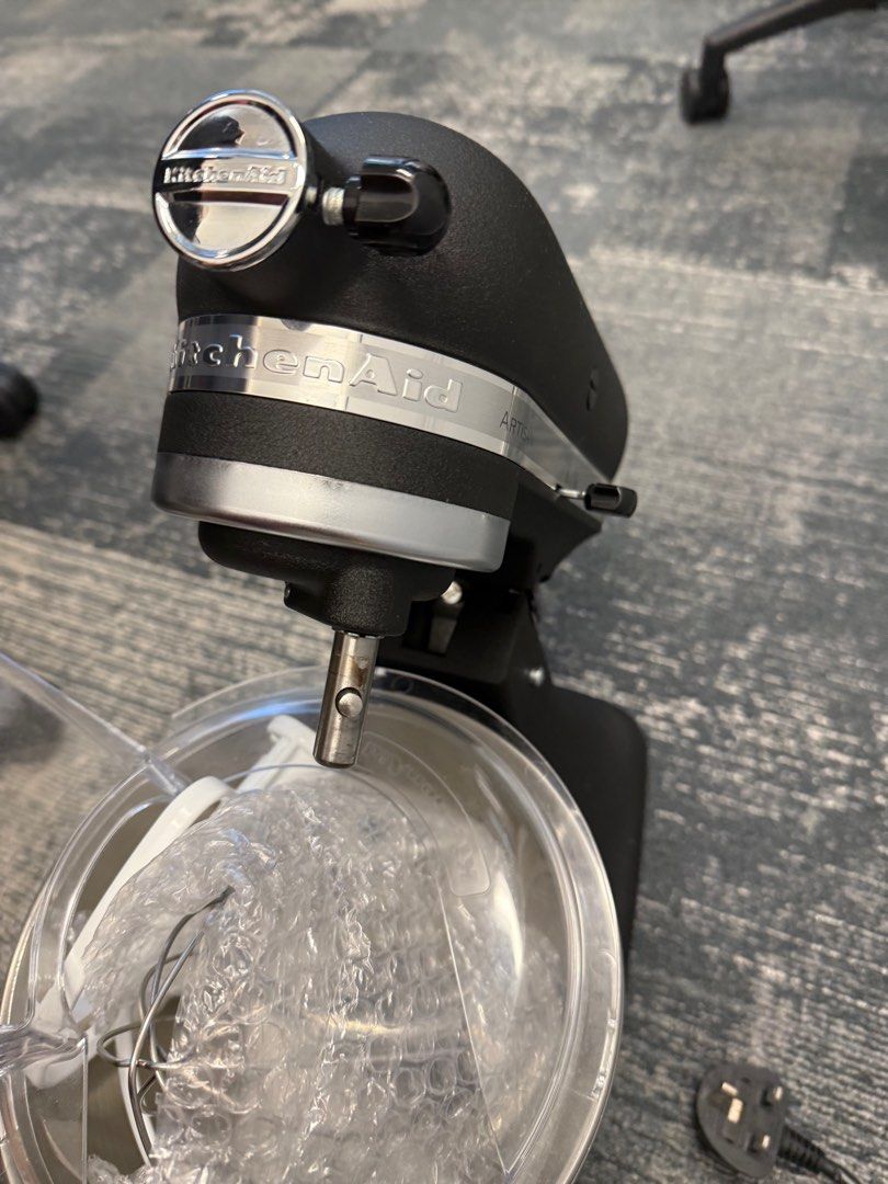 KitchenAid mixer - Matt Black, 家庭電器, 廚房電器, 打蛋器及廚師機 - Carousell