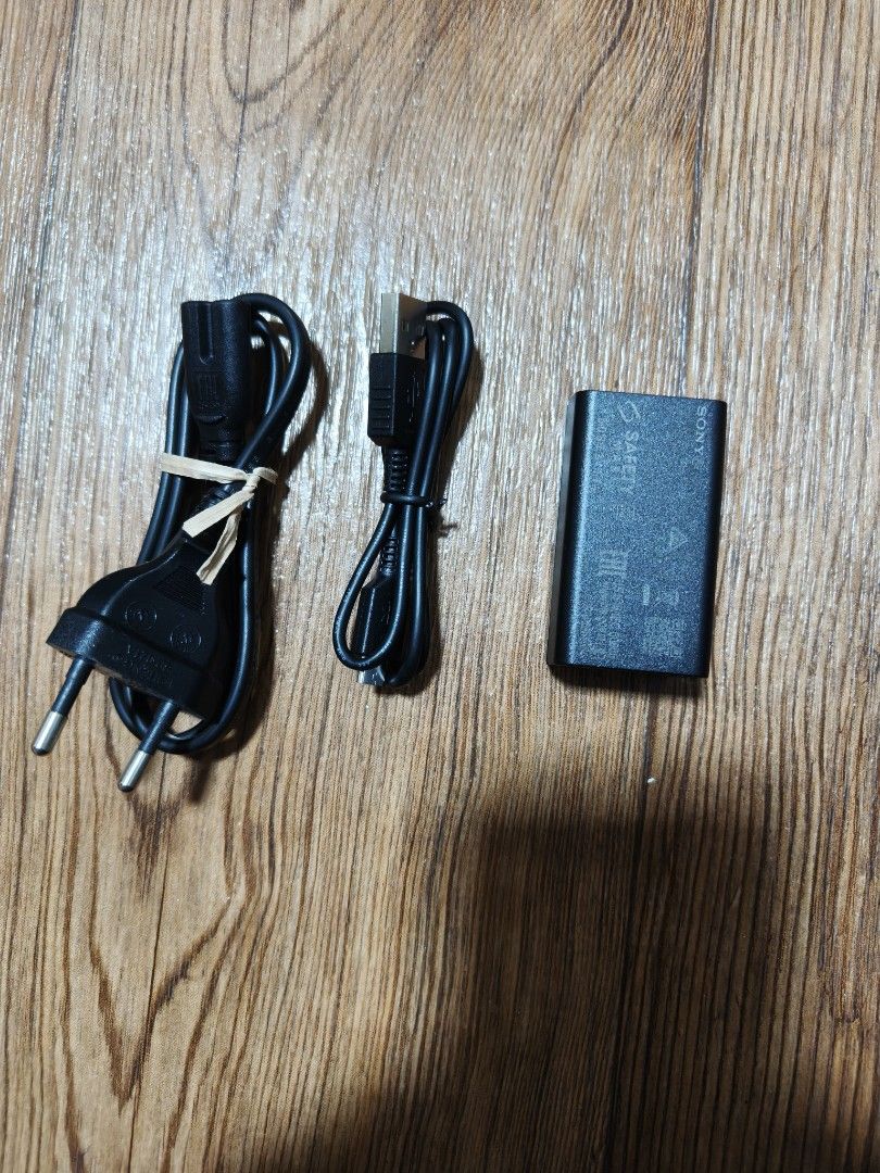 Sony camera AC Adapter Charger, Computers & Tech, Parts & Accessories ...