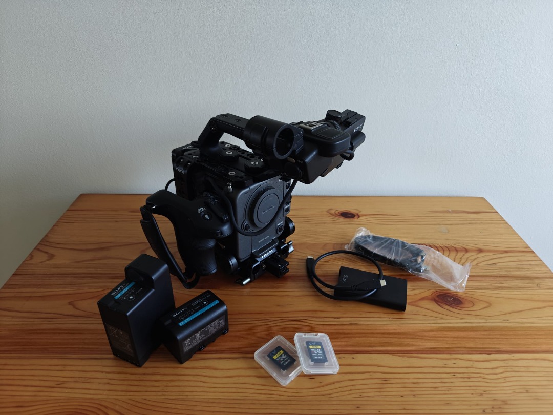 Sony FX6 Camera Kit and Accessories, Photography, Cameras on Carousell