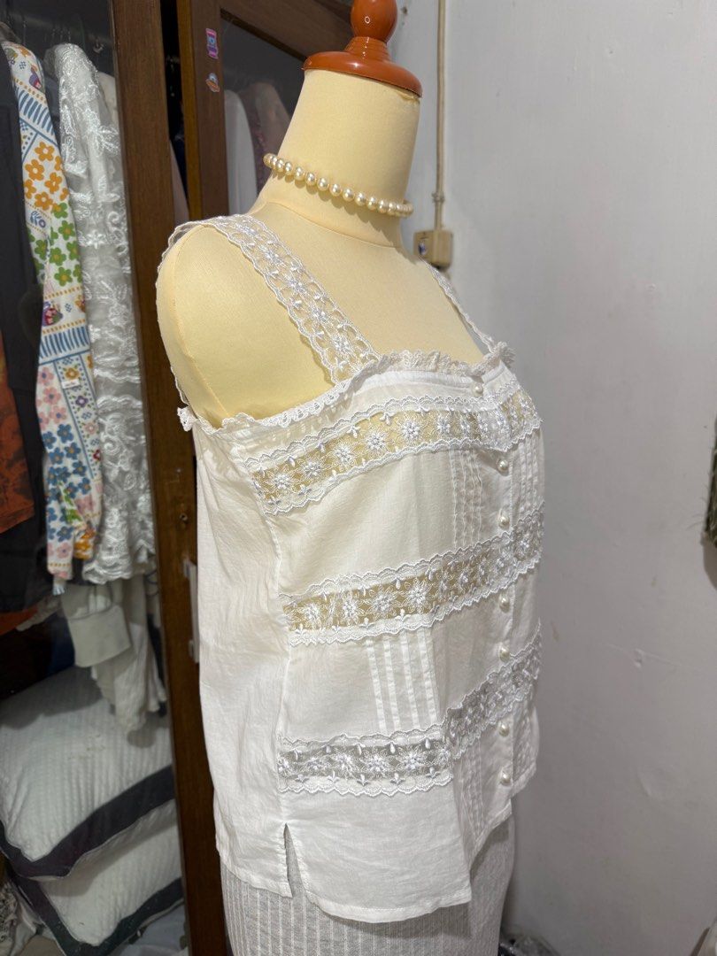 Wacoal mellifere tank top lace ruffle coquette vintage classic Y2K ...