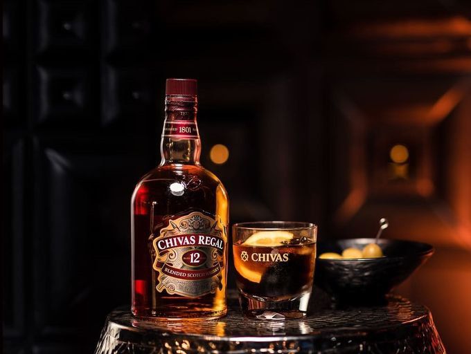 Chivas Regal 12 Year Old Blended Scotch Whisky| Malt & Grain whiskies ...