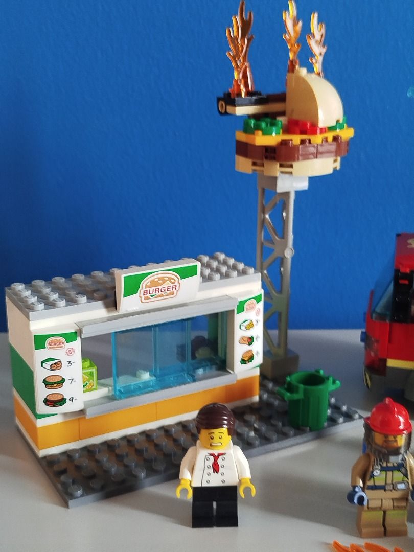 LEGO 60214 Burger Bar Fire Rescue, Hobbies & Toys, Toys & Games on ...