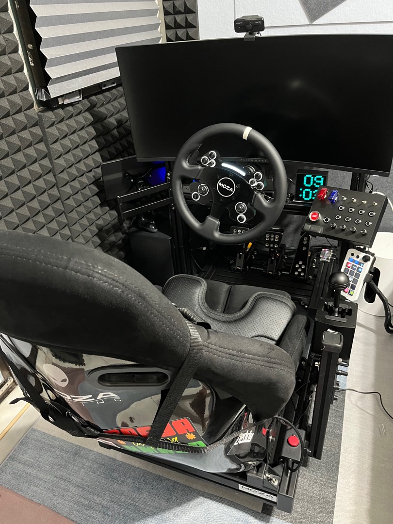 Moza R9 v2 sim racing rig all-in, Video Gaming, Gaming Accessories ...