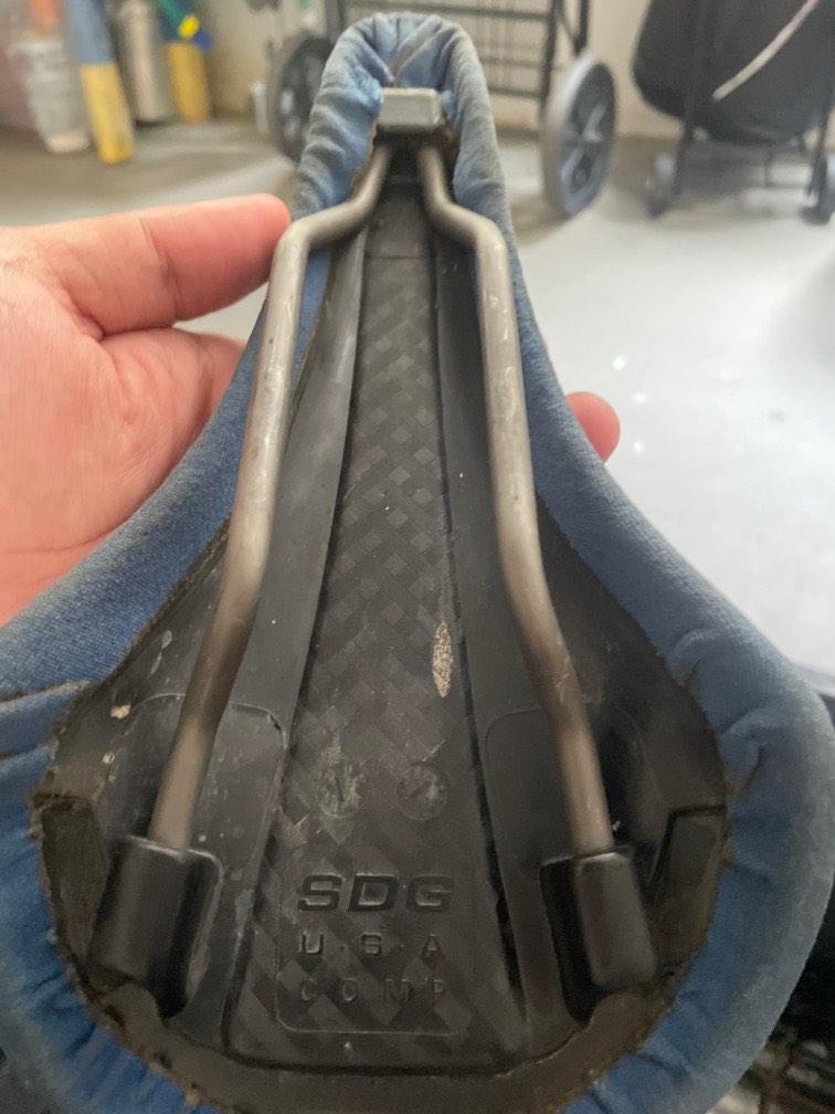 SDG Comp I Kevlar Bike Saddle, Sports Equipment, Bicycles & Parts ...