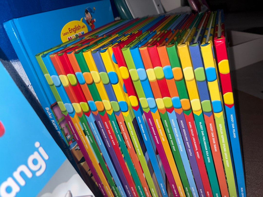 SET LEARNING WITH NODDY, Hobbies & Toys, Books & Magazines, Children's ...
