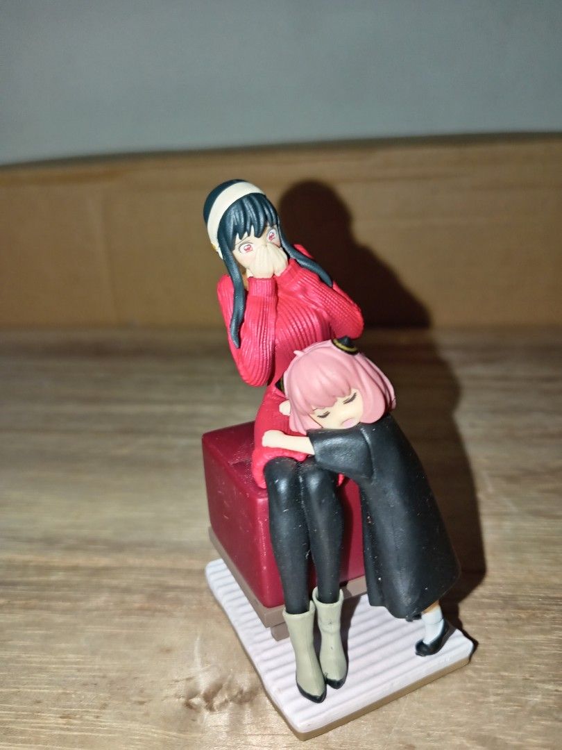 Spy x Family Yor Forger and Anya Figure, Hobbies & Toys, Toys & Games ...