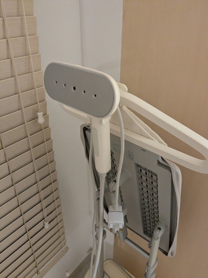 Xiaomi steam iron with ironing board, TV & Home Appliances, Irons ...