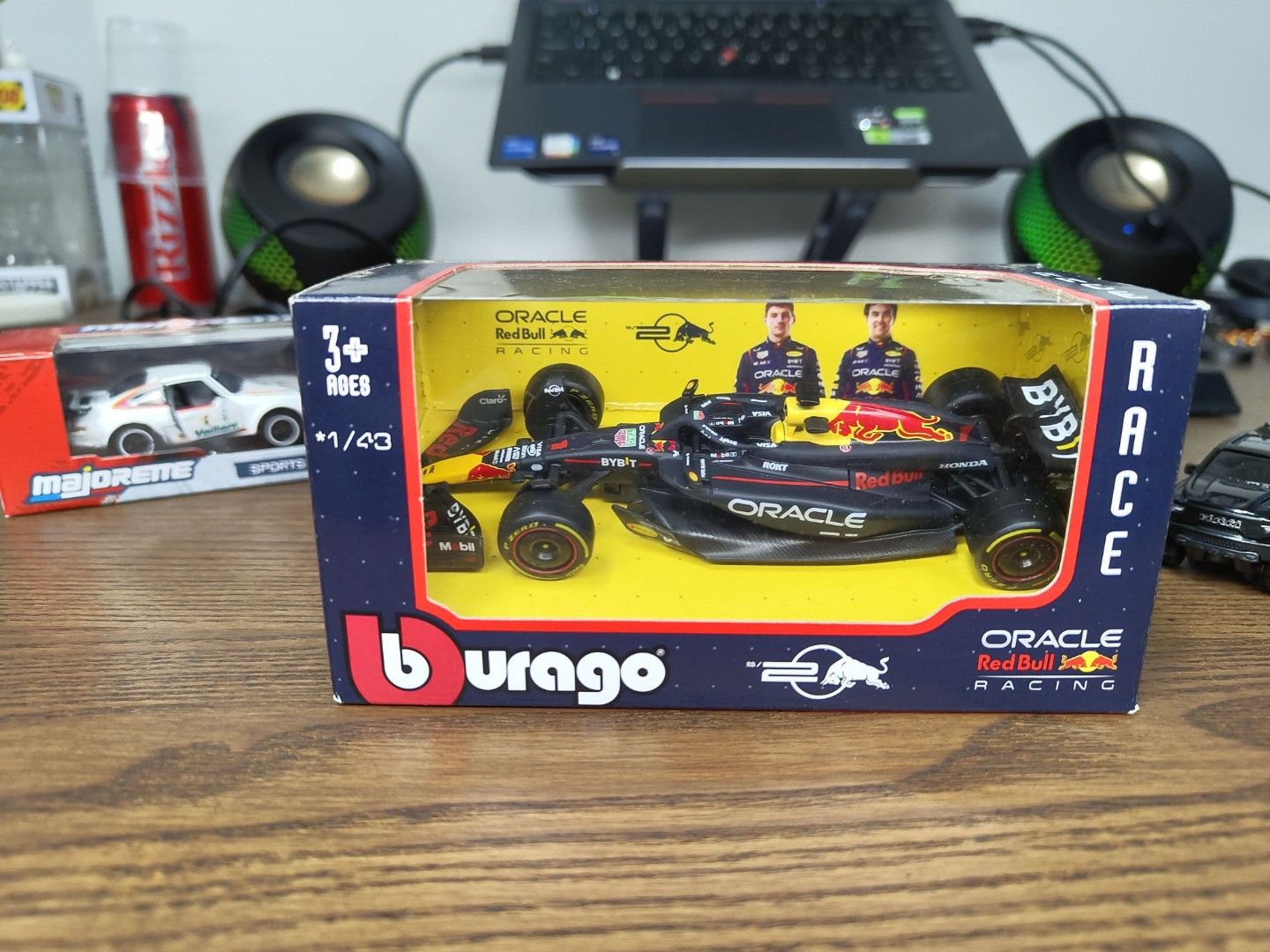 BRAND NEW BBURAGO ORACLE RED BULL RACING RB20 1:43 DIECAST MODEL MAX ...