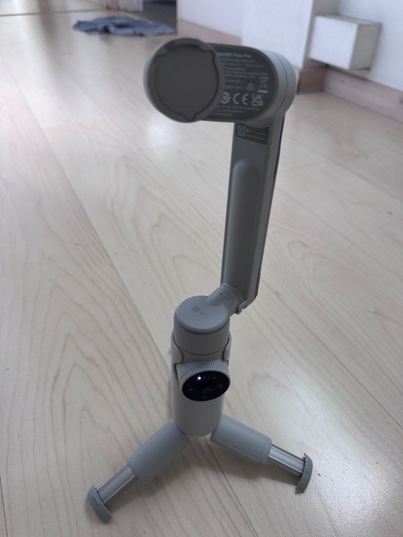 Insta360 Flow Pro with MagSafe adapter & pouch, Photography ...